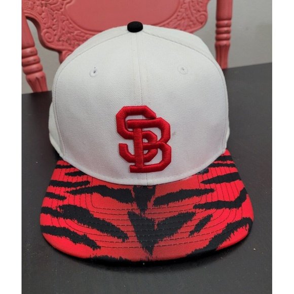 Accessories | Nike Sb White Hat Snapback Cap Red Black Tiger Stripes ...